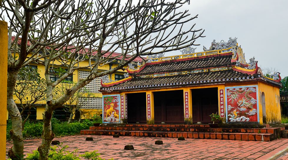 Exploring Da Nang: Visit the ancient village of Tuy Loan, over 500 ...