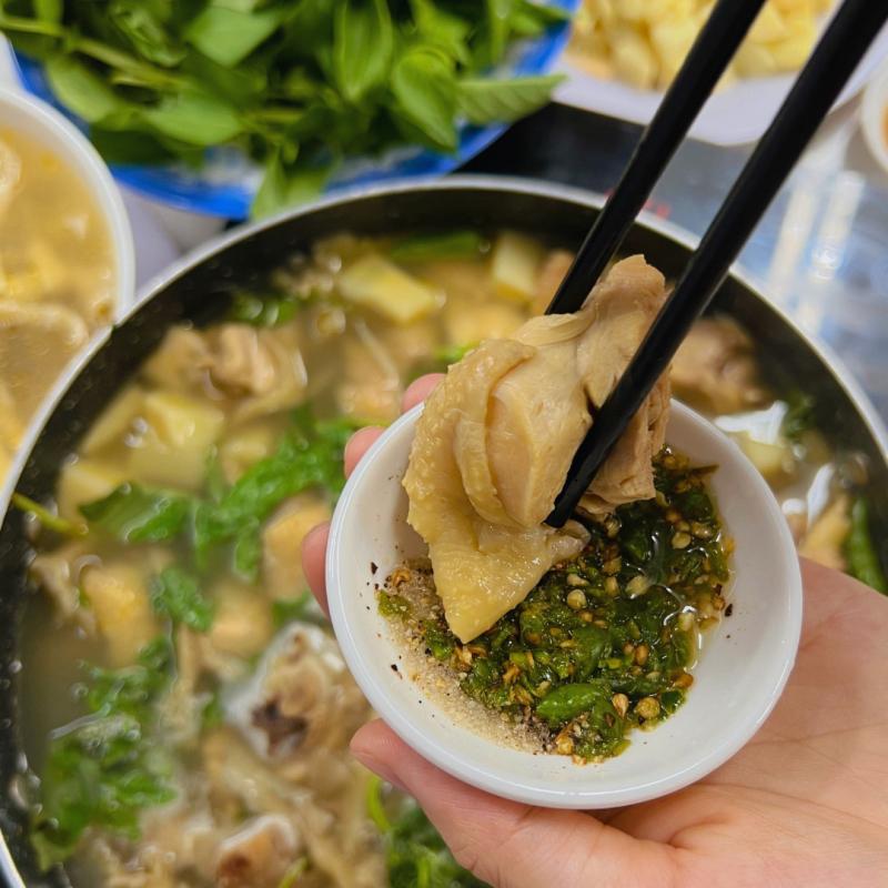 6. Gourmet Chicken Hotpot - Rabbit's Delight