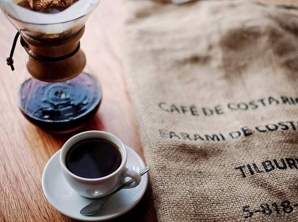 Explore the 25 most mesmerizing cafes around the globe that are a must ...