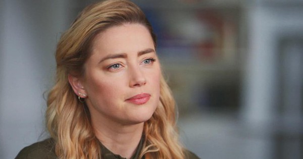 Amber Heard tuyên bố vẫn cảm thấy 'rất yêu' Johnny Depp