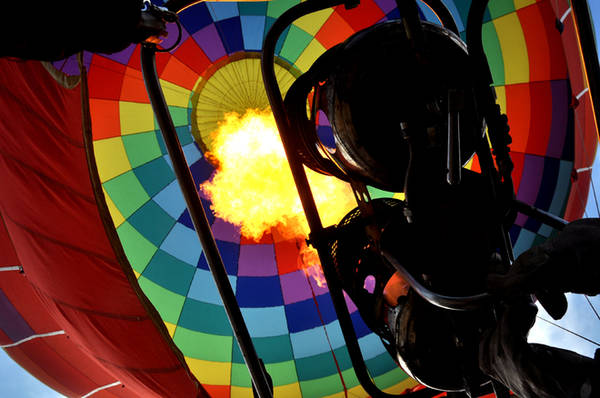 Tet Lunar New Year Festival Welcomes Hot Air Balloons in Saigon - Mytour