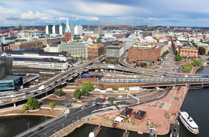 Top 10 Countries with the Best Infrastructure in the World Today ...