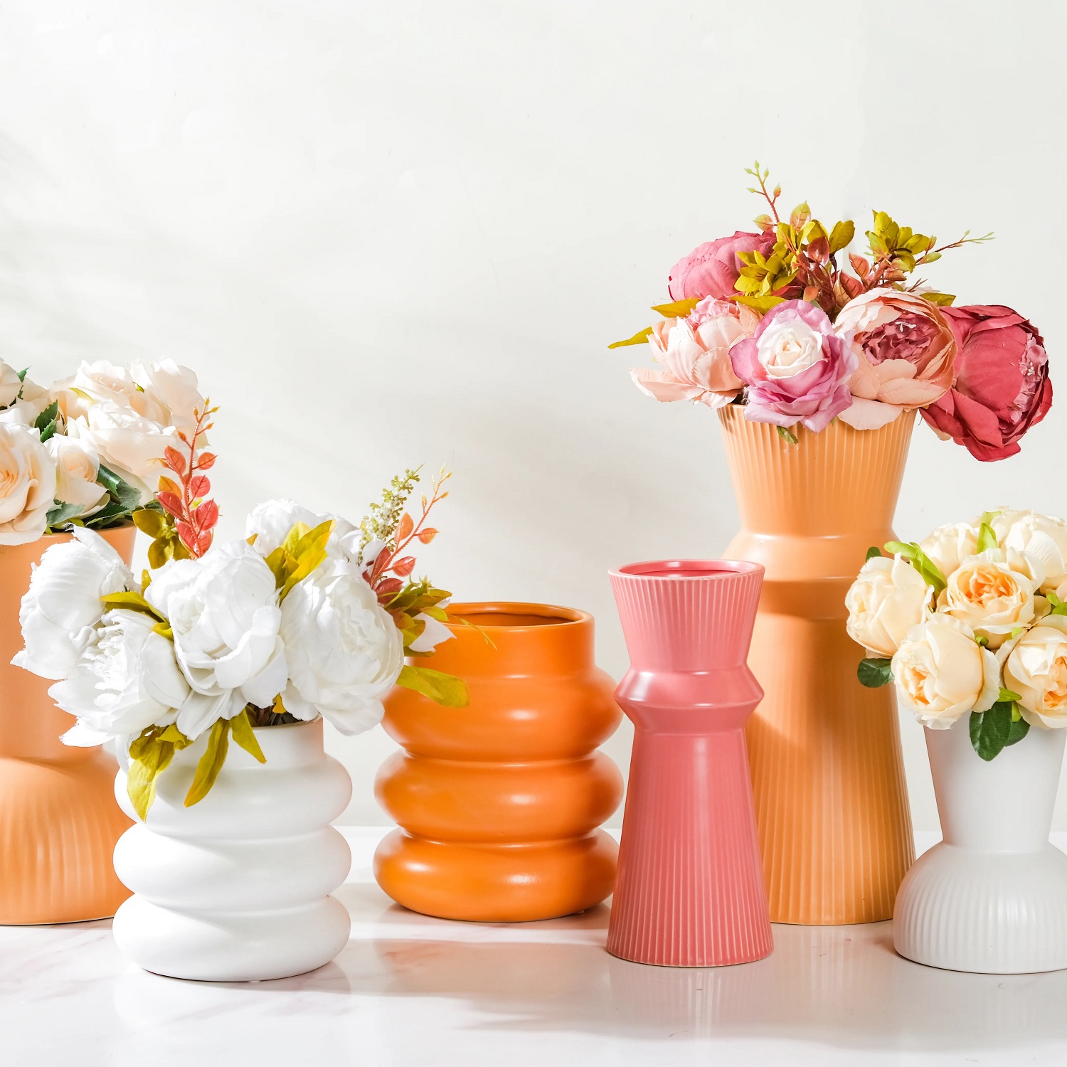 Compilation of Beautiful and Elegant Flower Vases for Every Space | Mytour