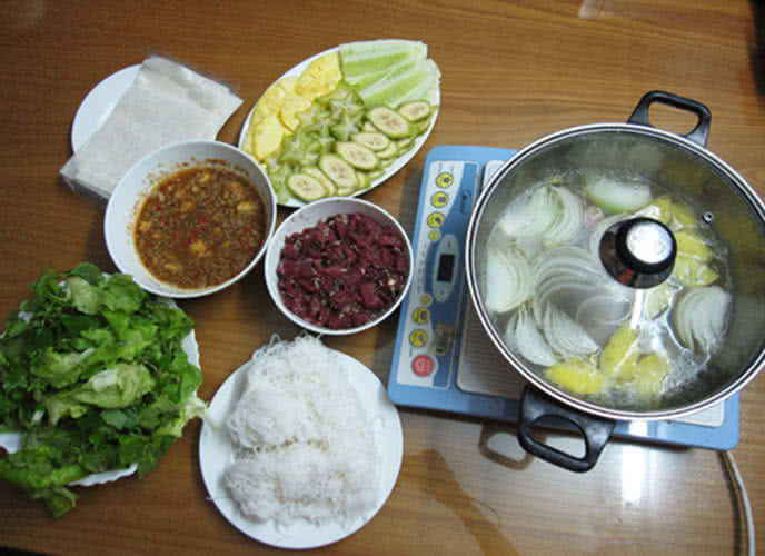 Experience the exotic flavor of vinegar-dipped beef with delicious ...