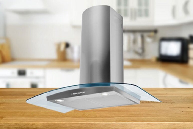 What are the standout features of the Canzy CZ MR70 range hood? | Mytour.vn