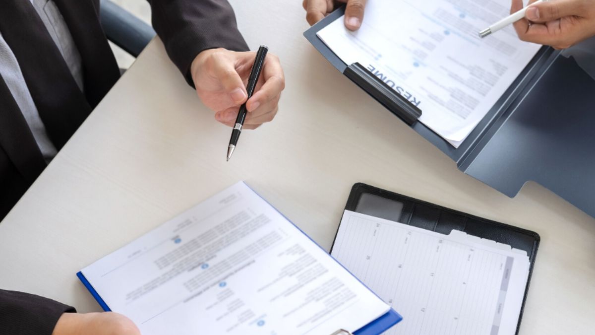Leave a lasting impression on recruiters with this captivating Word job ...