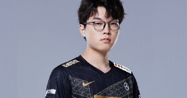 RNG gặp thảm bại trong trận đấu khai màn Mùa Xuân 2022, Bin trở thành ...