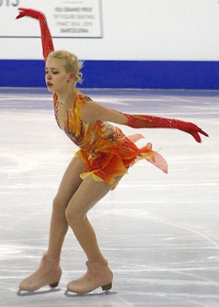 Top 10 Most Beautiful Figure Skaters in the World - Mytour.vn