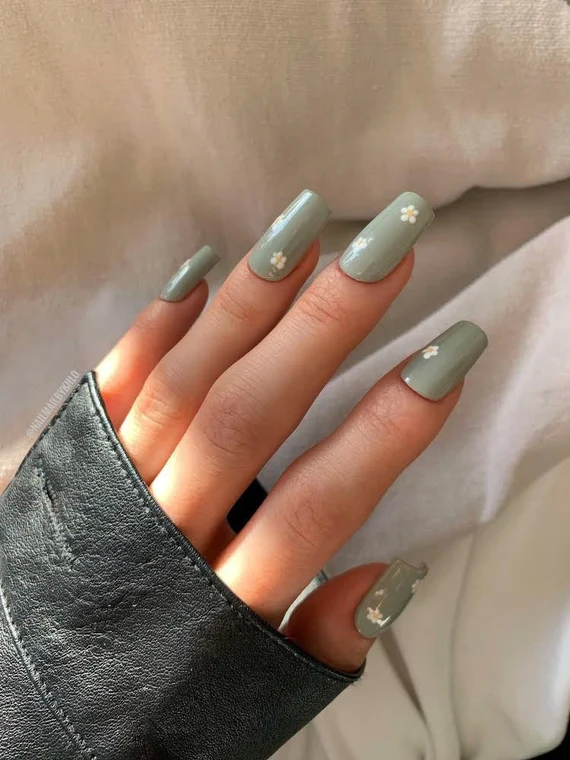 Top 10 Stunning Avocado Green Nail Designs of 2024