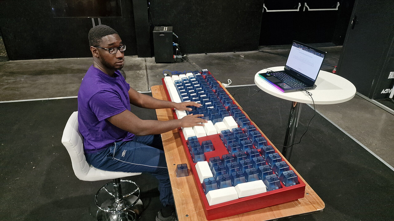 Razer's Rejection Sparks Innovation: World's Largest Mechanical ...