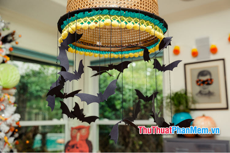 15 Beautiful, Simple, and Unique Halloween Decoration Ideas for 2024