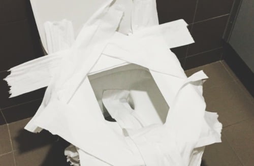 Why You Should Avoid Placing Paper on Public Toilets While Traveling ...