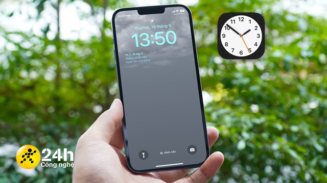 How to Customize iOS 16 Lock Screen by Hourly Schedule
