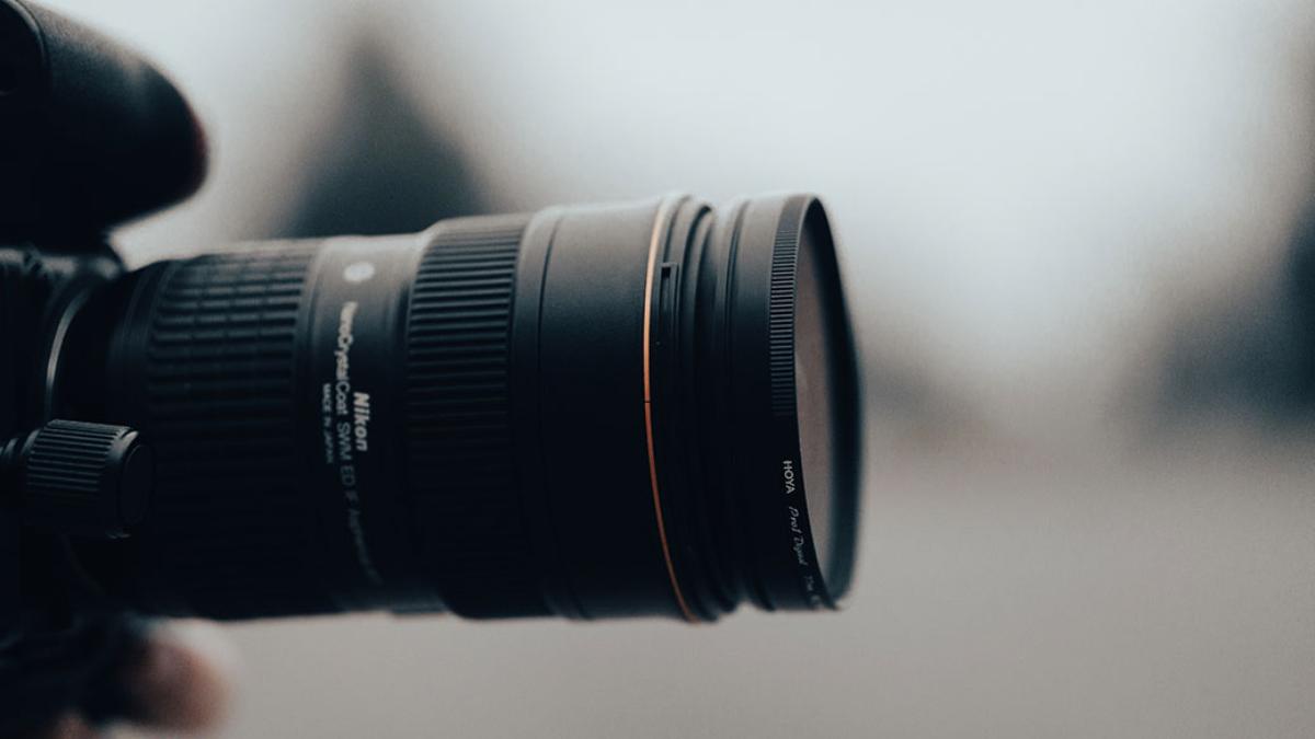 Classifying and Understanding Various Types of Camera Lenses in the Market