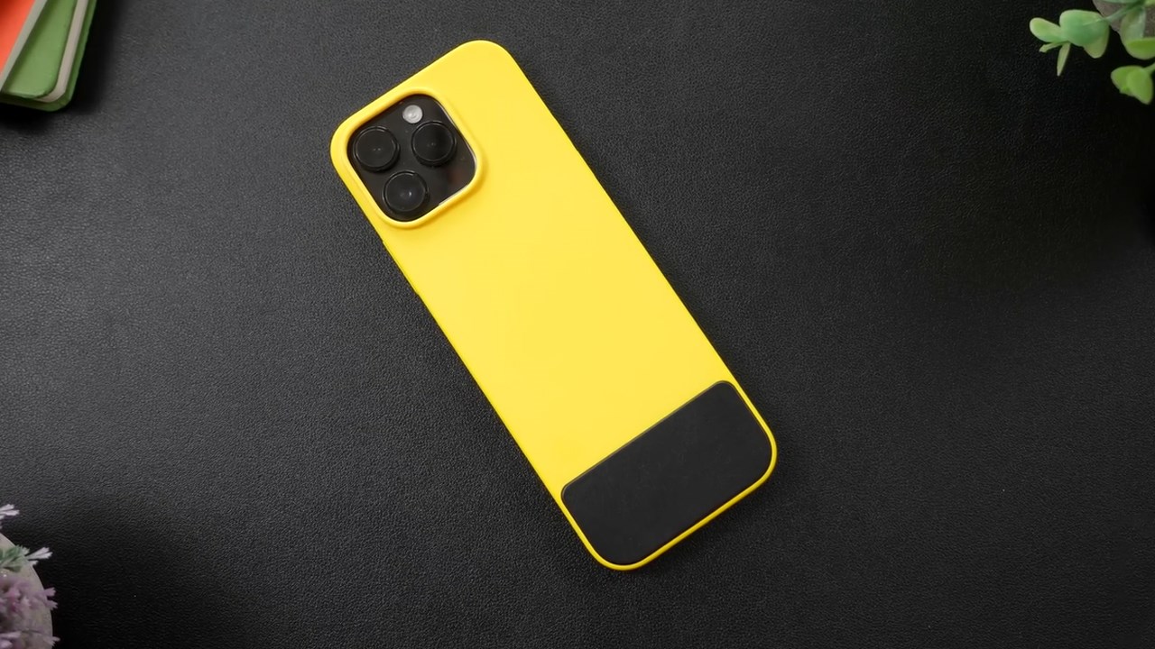 Hands-on with Clicks: Unique iPhone Case with Integrated Keyboard