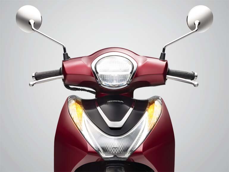 Exploring the Innovations and Pricing of Honda SH Mode 2020 | Mytour.vn