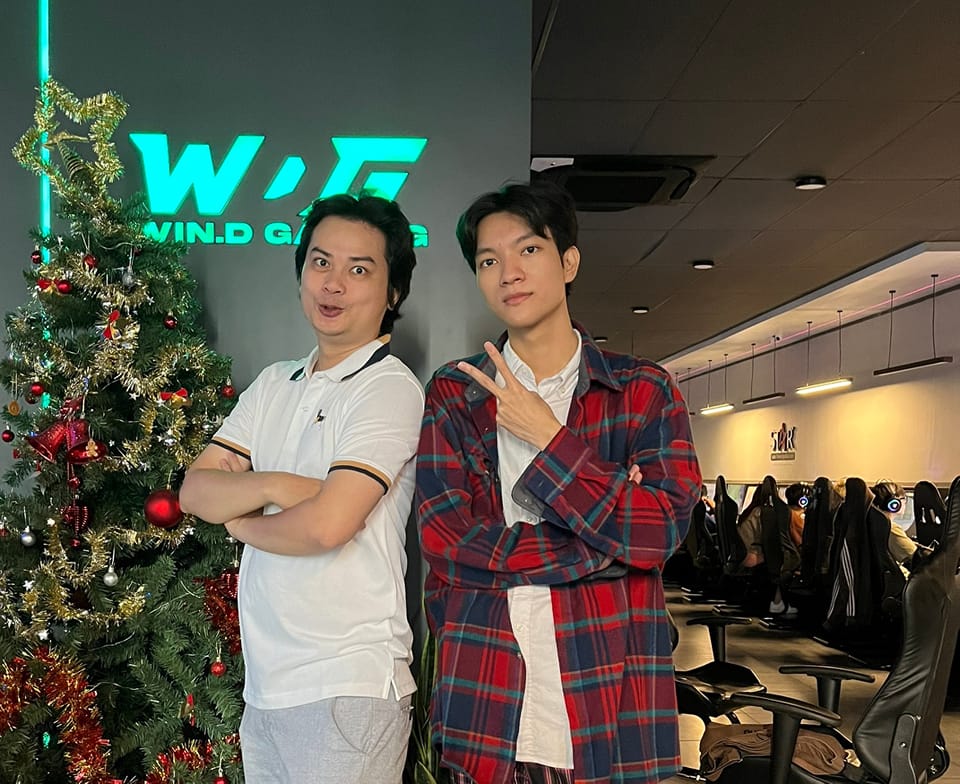 Sensational image emerges of the once-iconic male streamer taking a ...