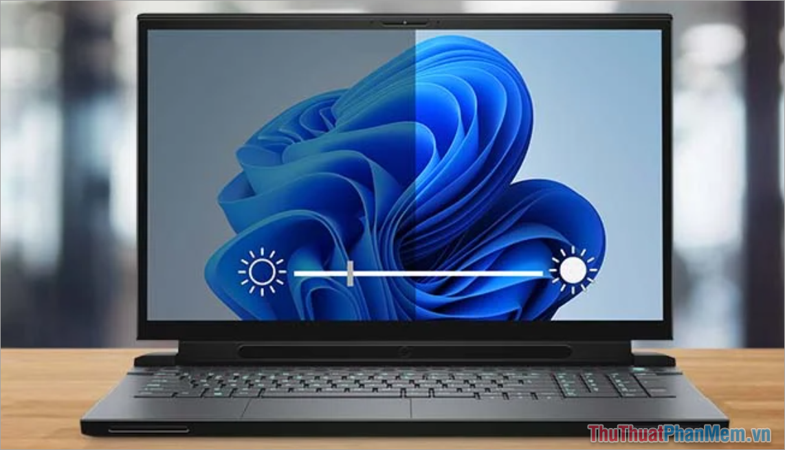 Efficient and Simple Solutions for Dim Laptop Screen