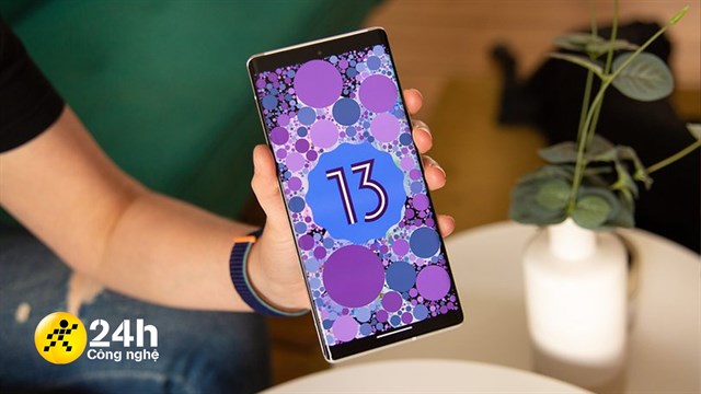 How to download Android 13 wallpapers to enhance the look of your phone