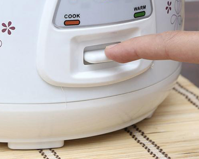 Effective and Simple Methods to Clean Burnt Electric Rice Cookers