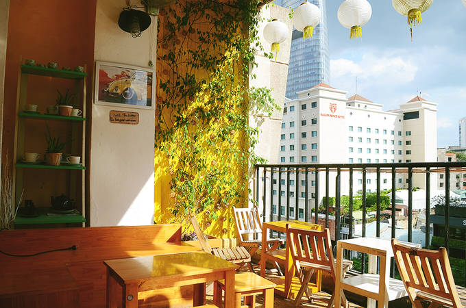 Discover 5 Elevated Cafes with Stunning Saigon Vistas - Mytour