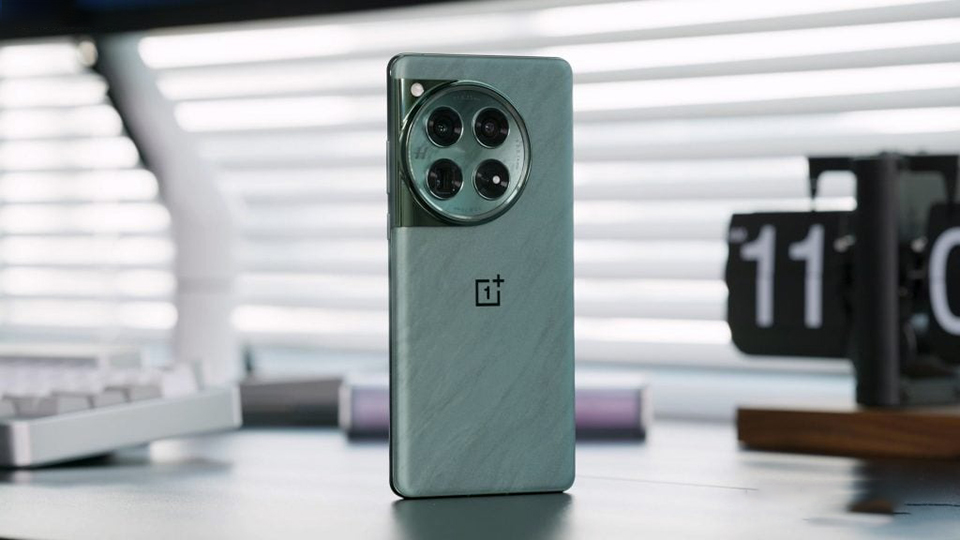 Top 10 Powerhouse Smartphones of December 2023: Change of Reign?