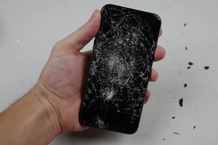 Top 5 Reliable iPhone Screen Replacement Centers in District 4, Ho Chi ...