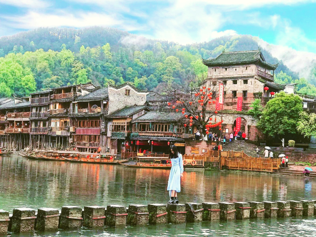 Special Features of Phoenix Ancient Town in September You Might Not Know