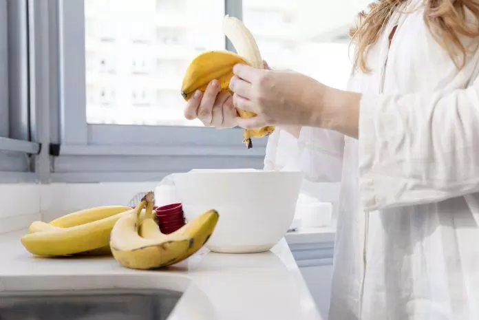 Eating a banana a day, great benefits for your health - ALONGWALKER