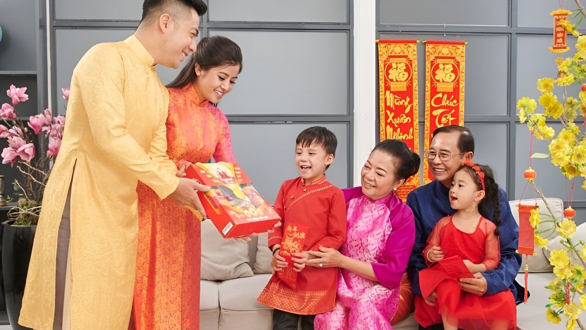 Meaningful and Practical Top 20 Tet Gifts for Grandparents