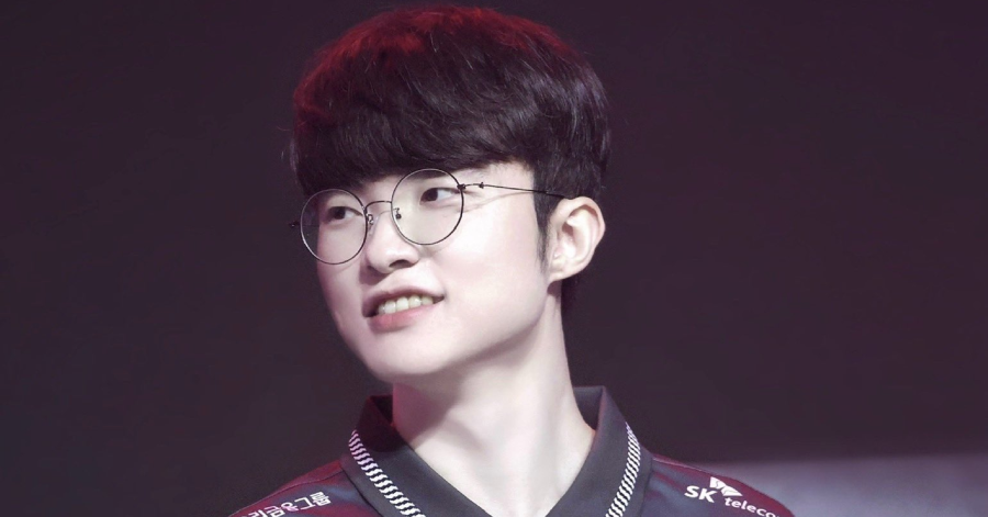 Faker phải ngồi ngoài vì lí do ngoài chuyên môn bất ngờ