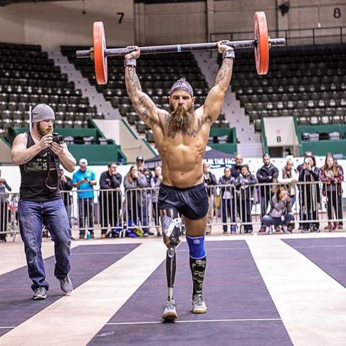 Derek Weida - From Disabled Veteran to a Gym Motivation Icon - Mytour