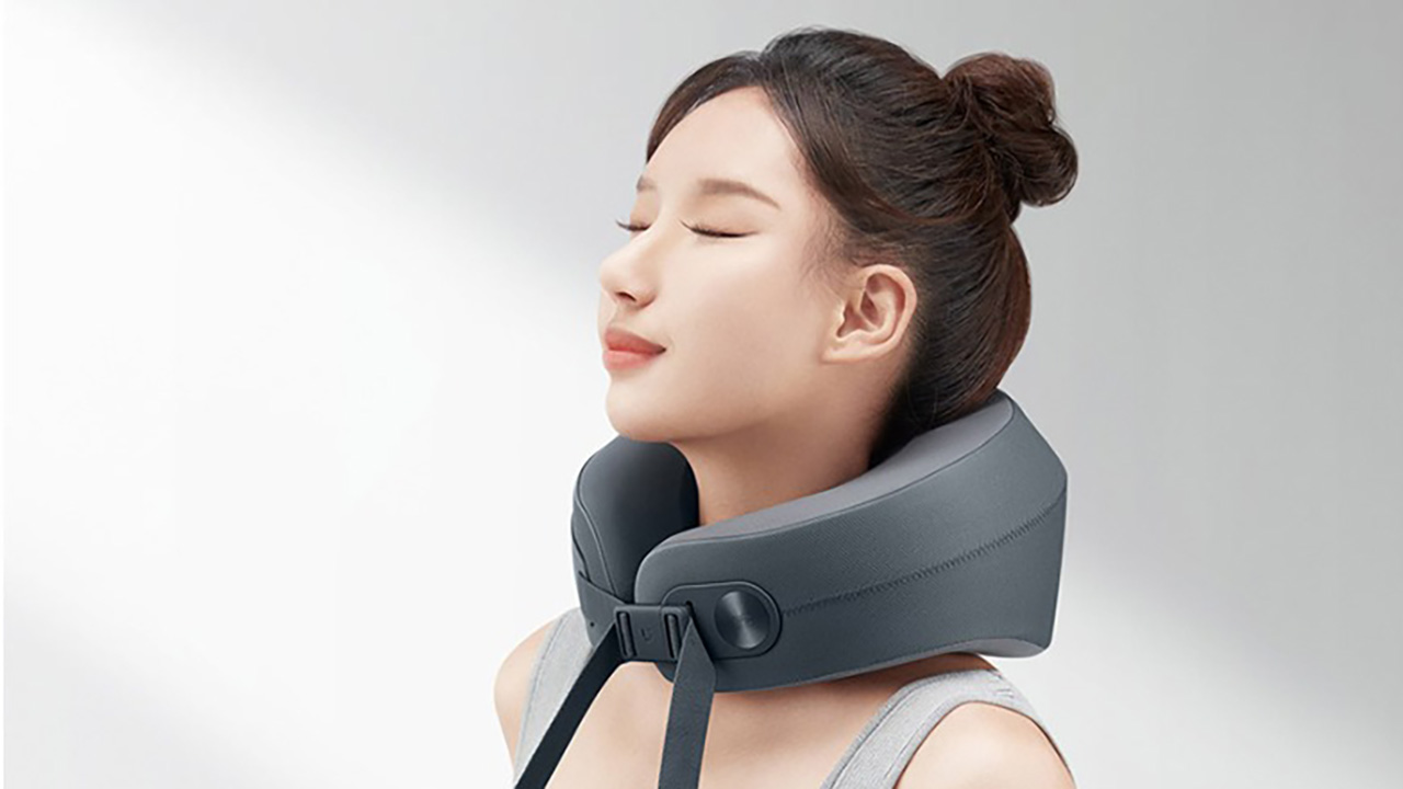 Xiaomi unveils smart neck massager priced at 915,000 dong