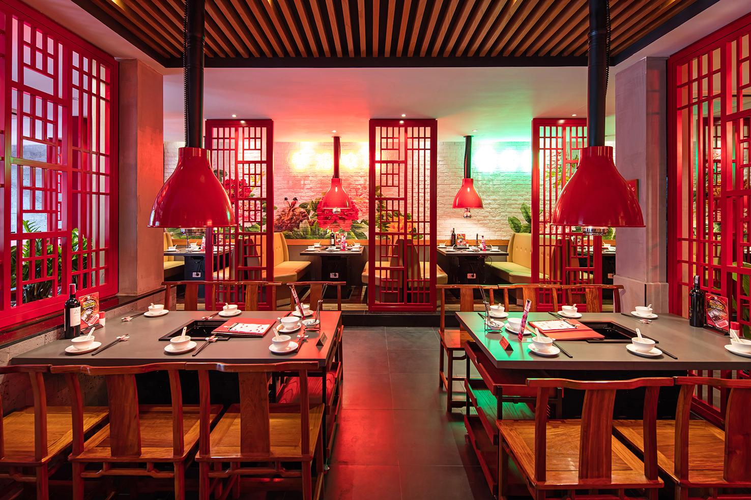 Discover the Hong Kong hotpot paradise - Hutong Saigon: Luxurious ...