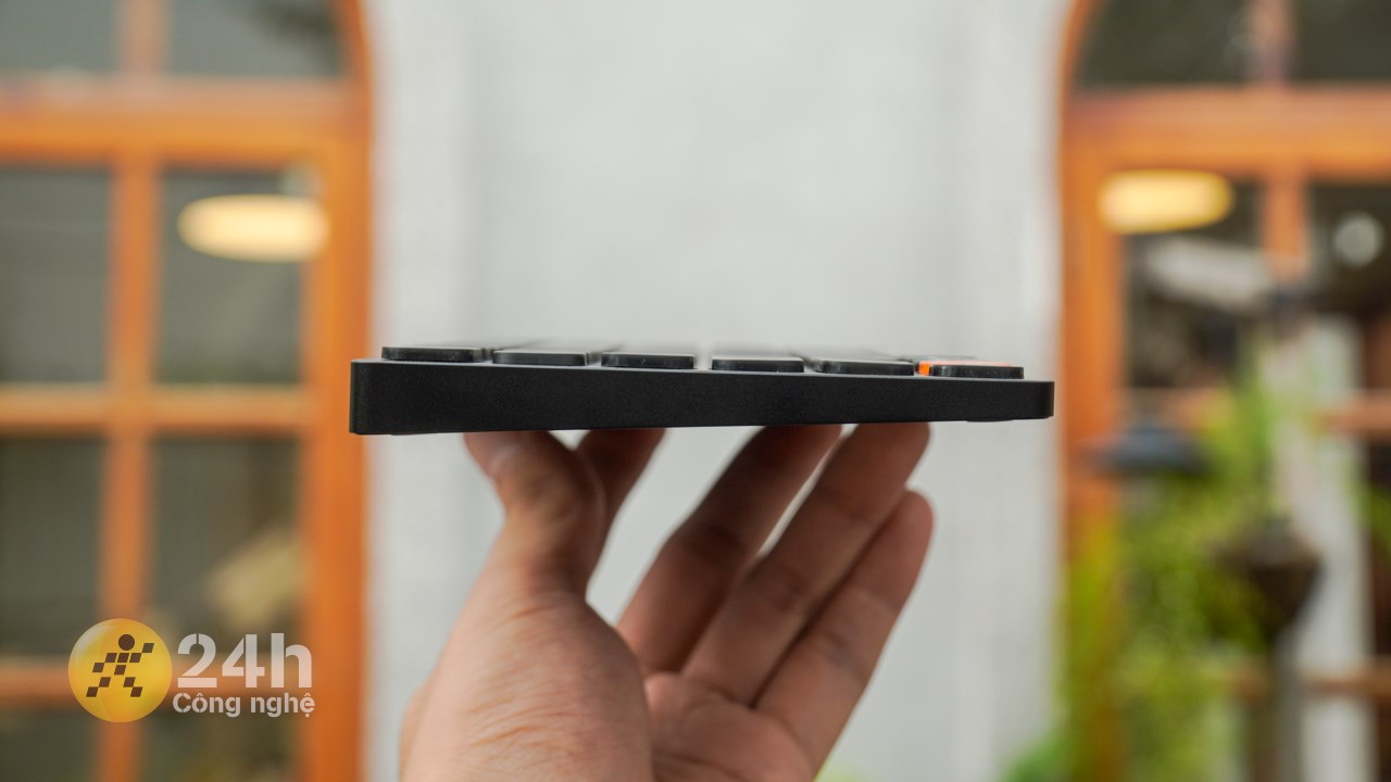 The Hyperwork HyperOne Gen 2 boasts an impressive slim profile.