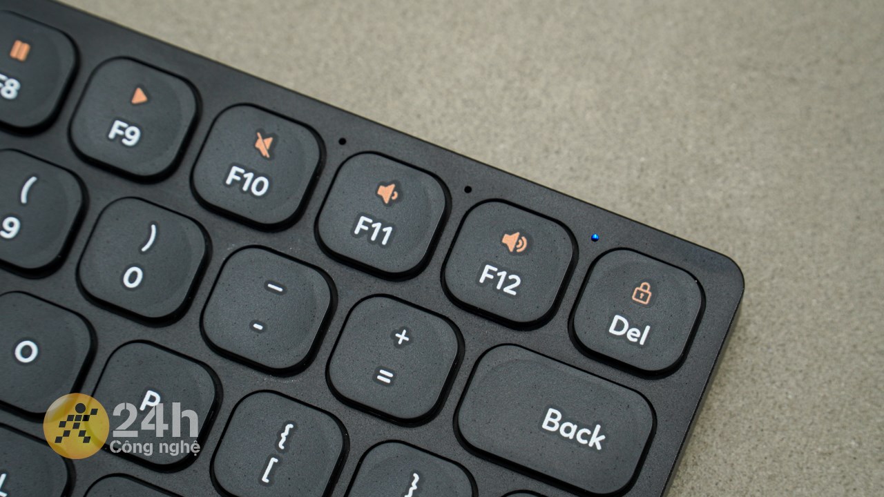 Hyperwork HyperOne Gen 2 connects up to 4 devices, compatible with ...