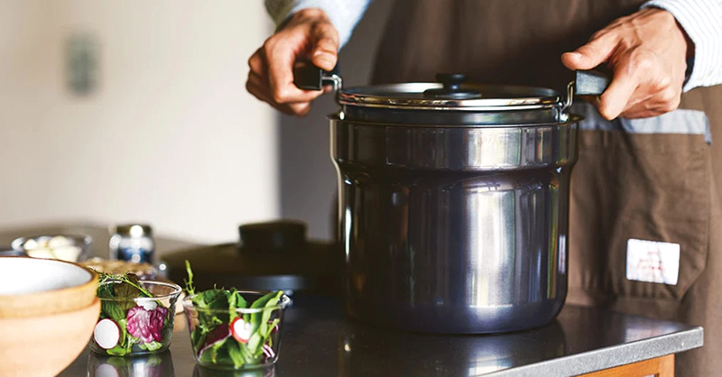 Maximizing the Efficiency of Thermal Cookers