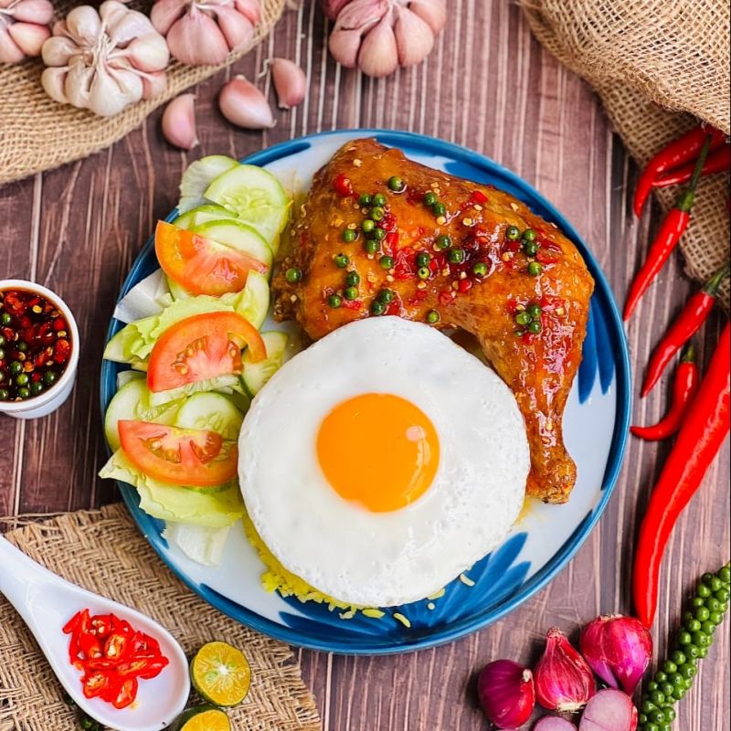 Discover the top 15 best chicken rice spots in Ho Chi Minh City - Mytour.vn
