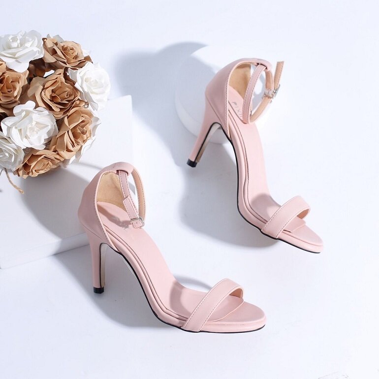 Discover standout designs when choosing 7cm high heels | Mytour.vn
