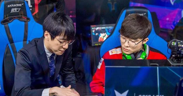 Coach KkOma's Return to T1 Sparks Concerns in LPL, Unveiling the Root Cause
