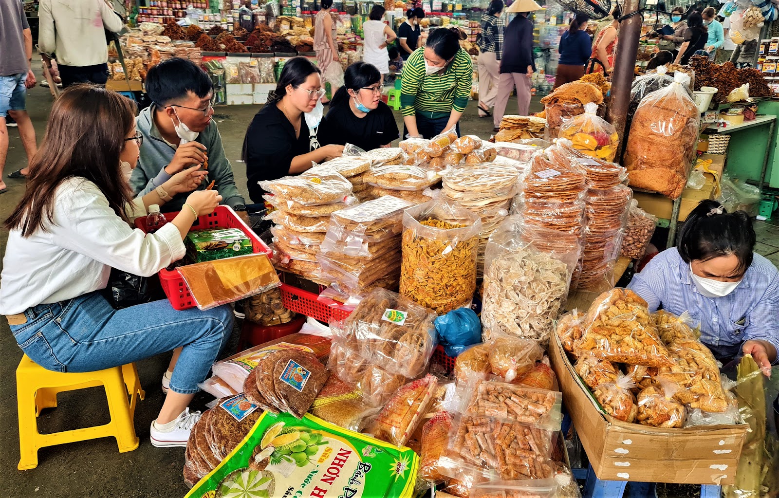 Exploring Con Market Da Nang: What to Eat and Where to Go from A to Z ...