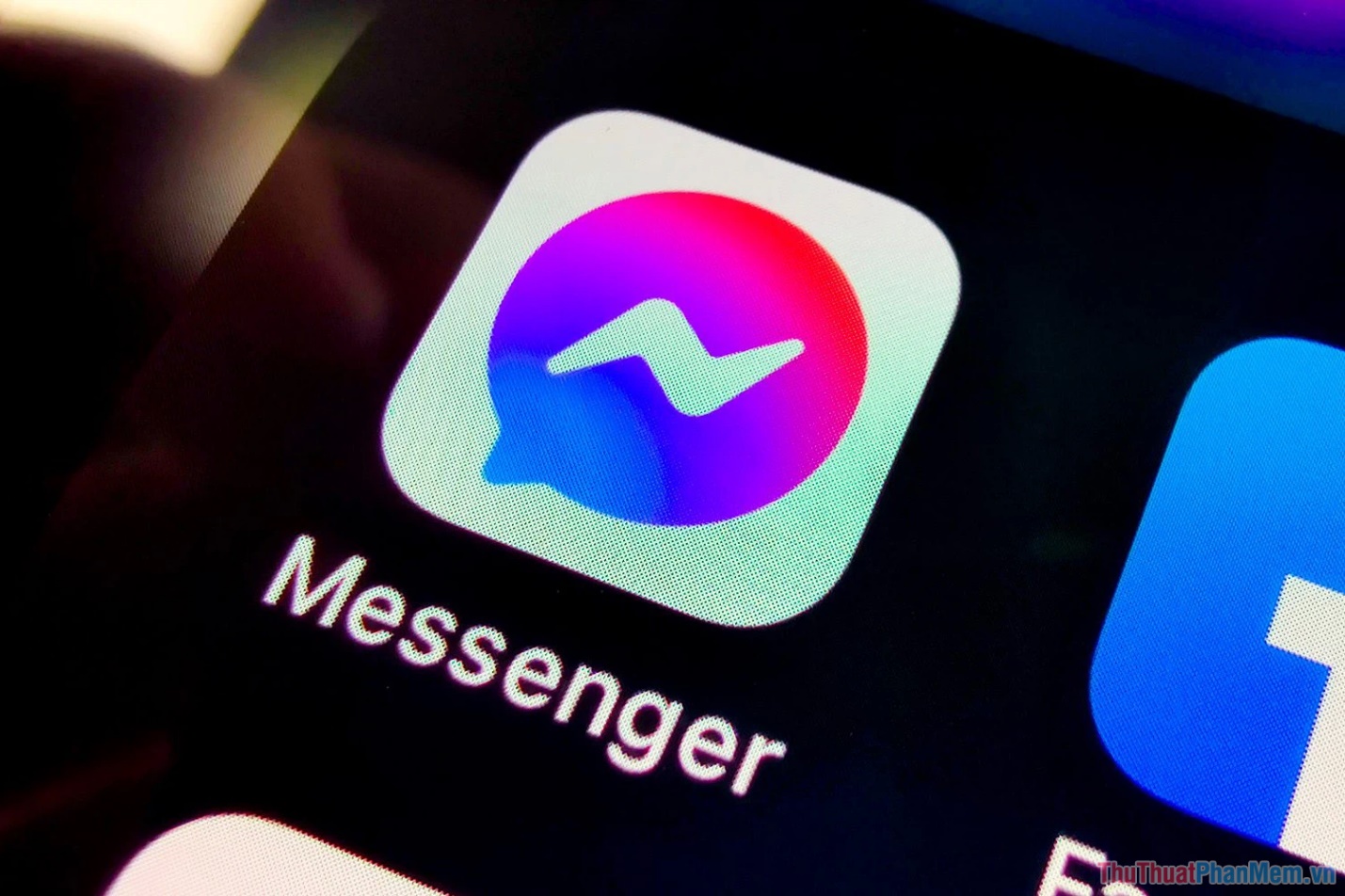 Changing the Messenger background on iPhone made easy