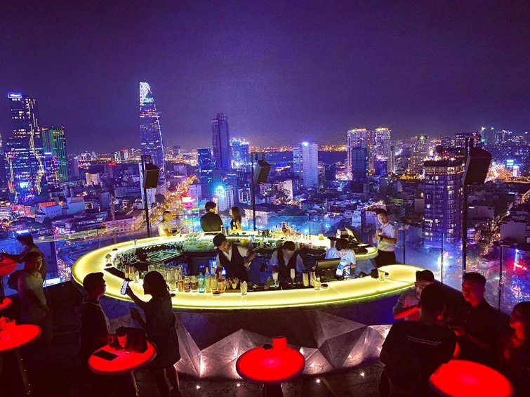 Experience an unforgettable 'sleepless' night at Chill Sky Bar - Mytour