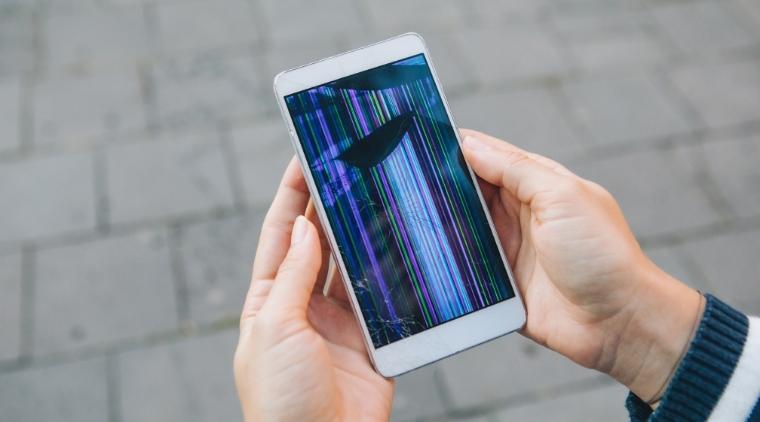 Causes and Solutions for Phone Screen Lines Issue