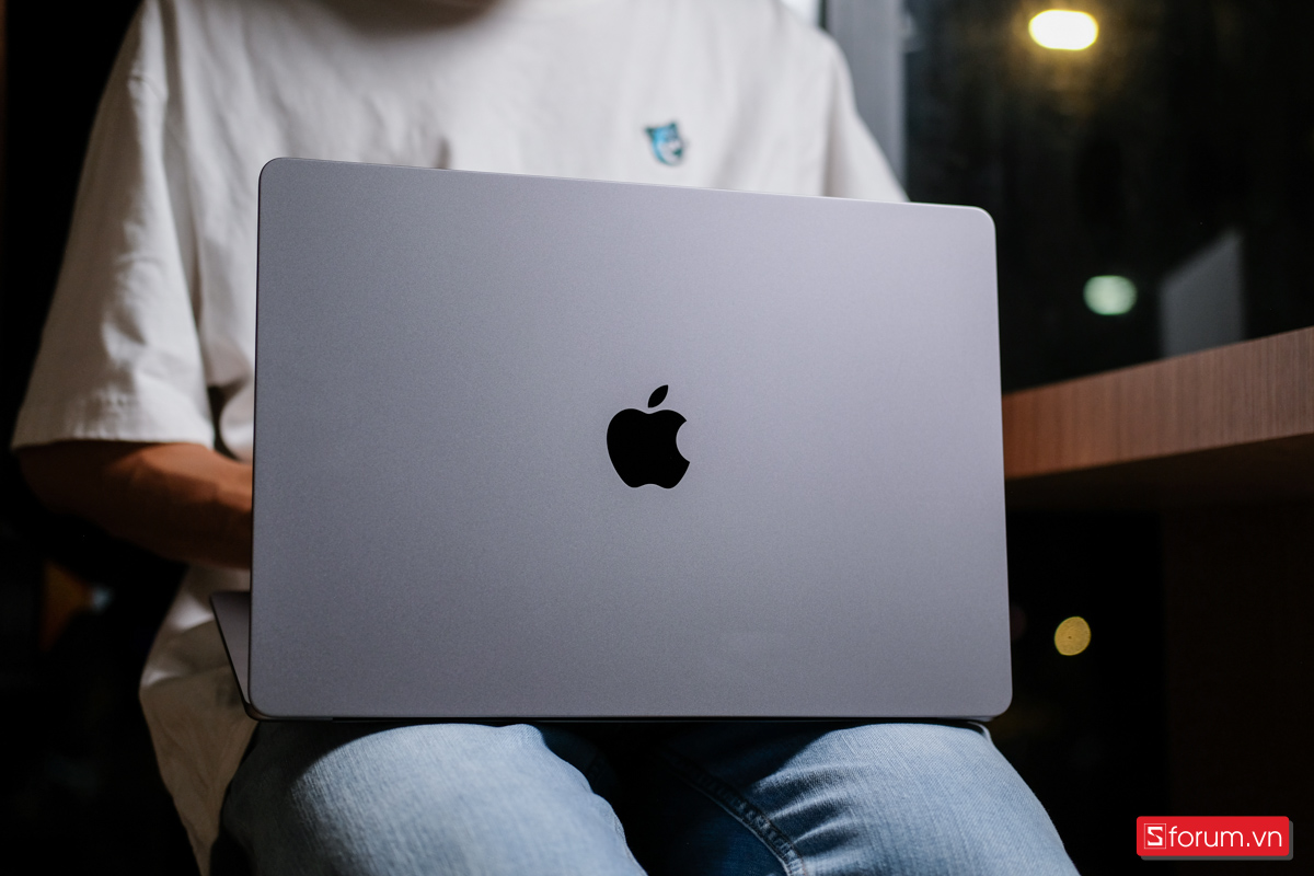 Exploring 4 Vibrant Color Options on the 15-inch Macbook Air M2: Still ...