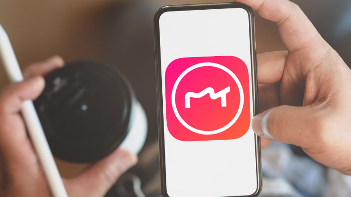 Download Meitu - A Free App for Taking Photos, Editing Images, and ...