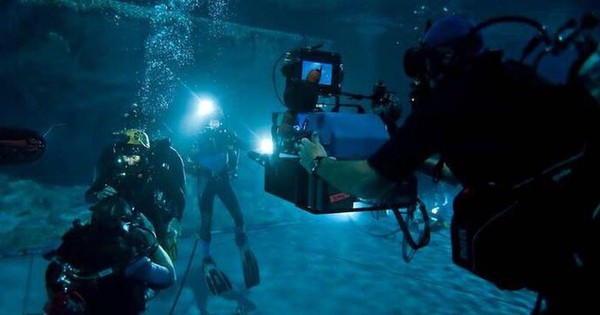 How were the underwater scenes in Avatar 2 filmed?