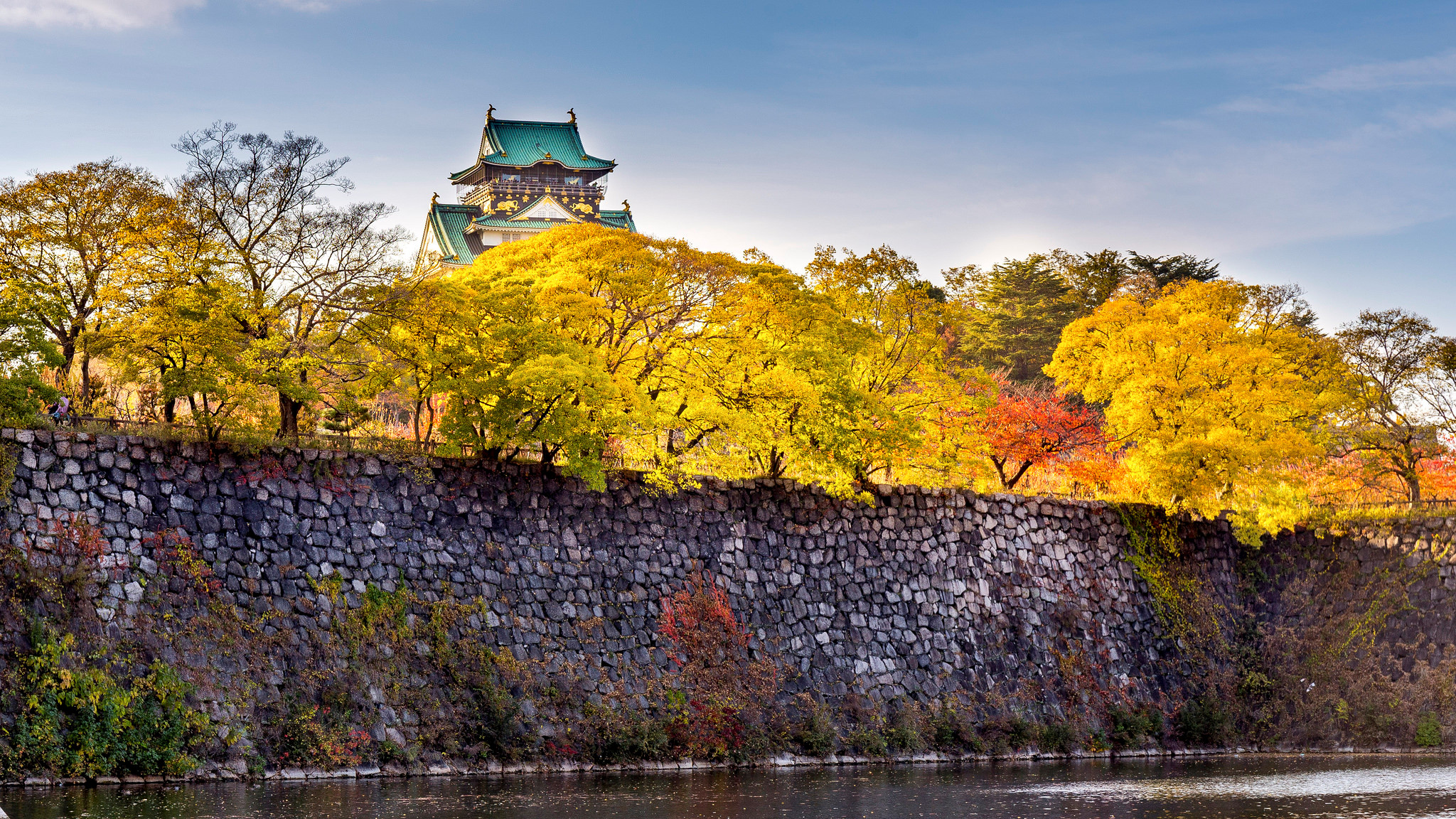 Discover the enchanting beauty of autumn in Japan through its most ...