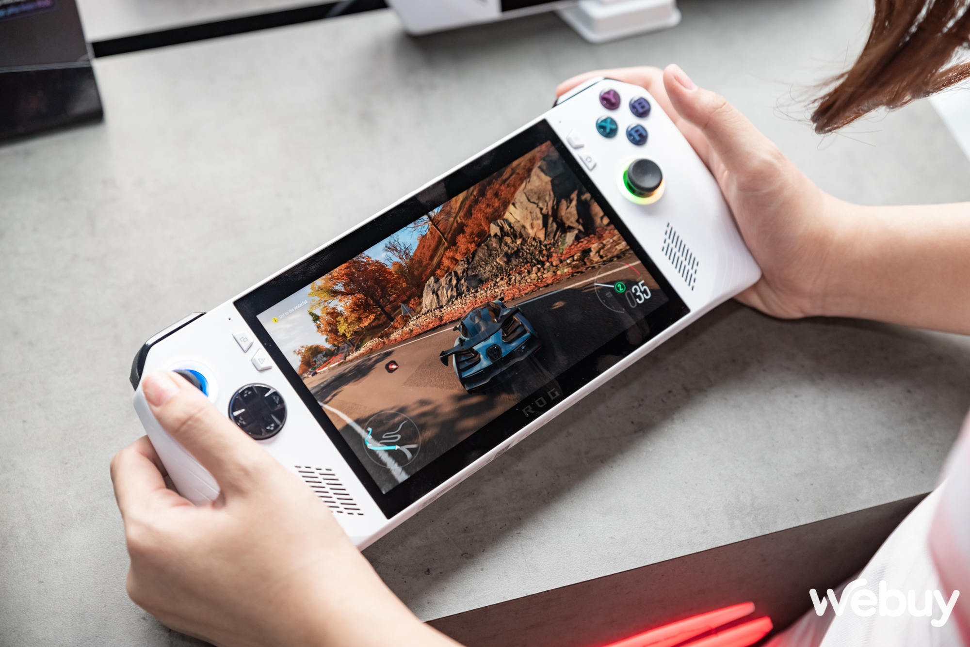 ASUS unveils ROG Ally: A handheld gaming device running Windows 11 ...