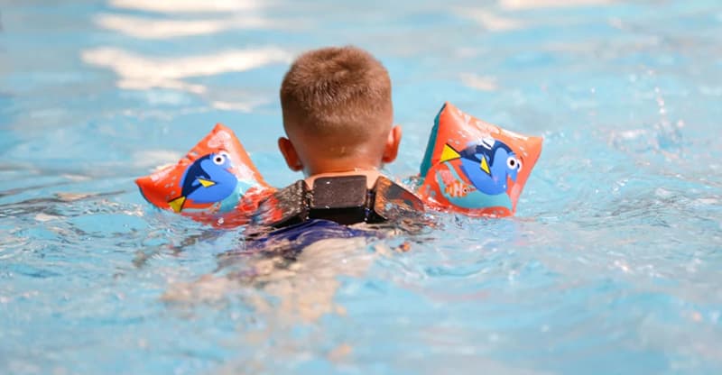 Choosing the Right Swim Floaties for Your Child's Age